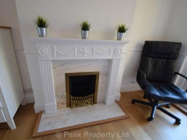 1 bedroom in a house share to rent