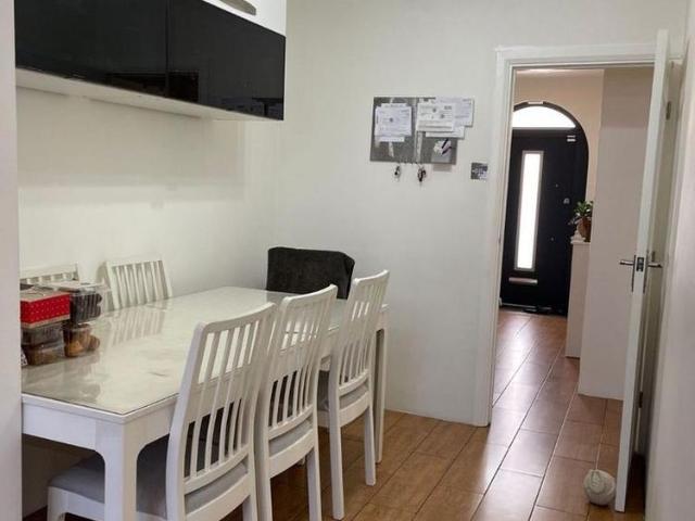 1 bedroom in a house share to rent