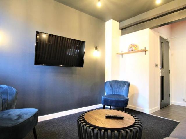1 bedroom in a house share to rent