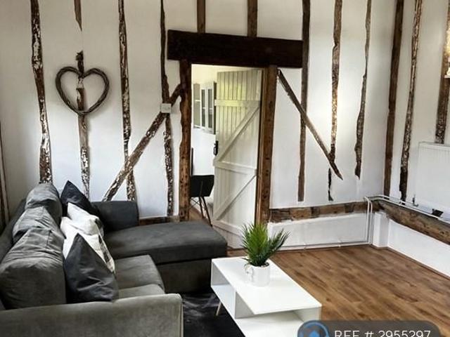 1 bedroom in a house share to rent