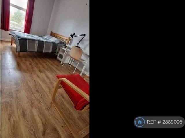 1 bedroom in a house share to rent