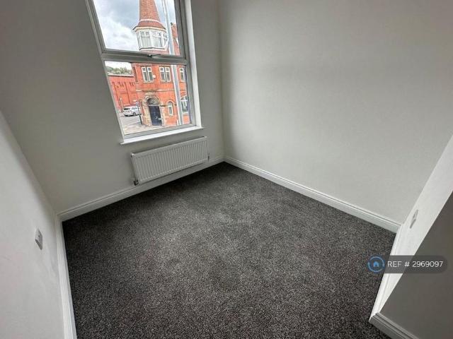 1 bedroom in a house share to rent