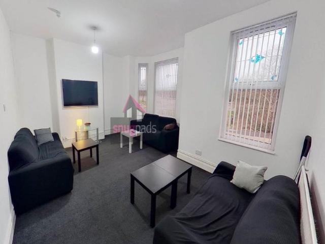 1 bedroom in a house share to rent