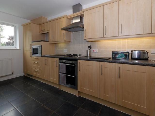 1 bedroom in a house share to rent
