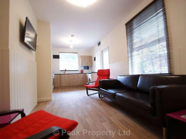 1 bedroom in a house share to rent