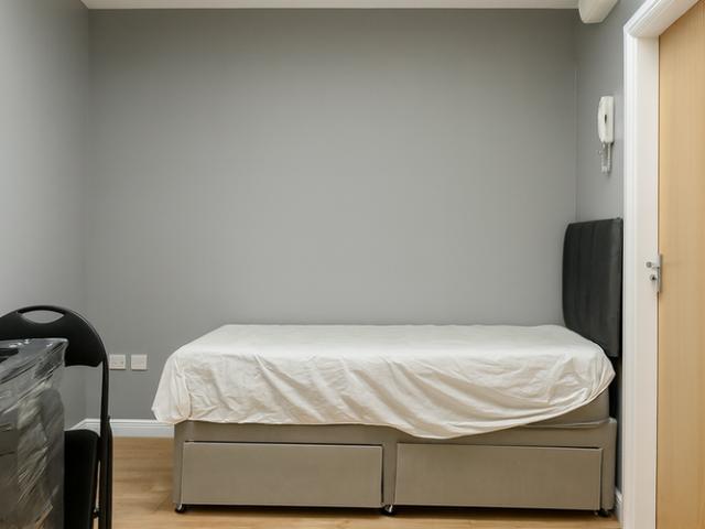 1 bedroom in a house share to rent