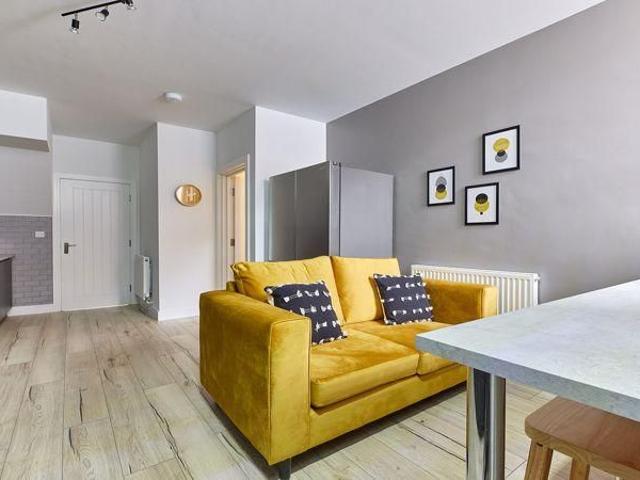 1 bedroom in a house share to rent