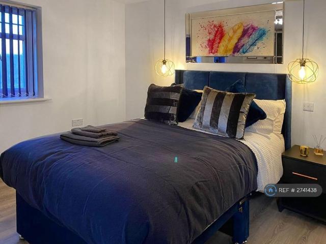 1 bedroom in a house share to rent