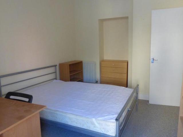 1 bedroom in a house share to rent