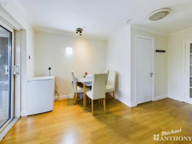 1 bedroom in a house share to rent