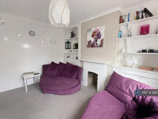 1 bedroom in a house share to rent