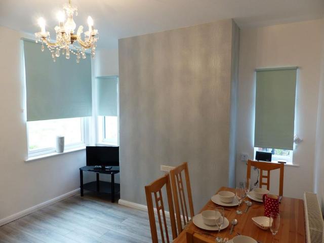 1 bedroom in a house share to rent