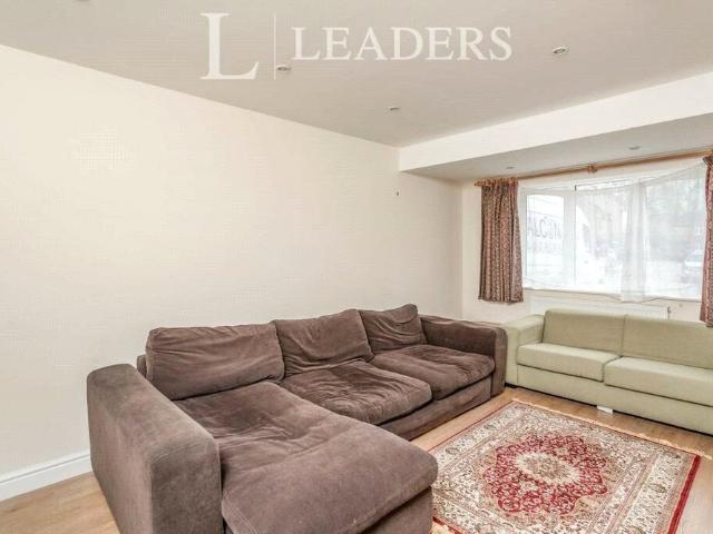 1 bedroom in a house share to rent