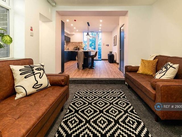 1 bedroom in a house share to rent