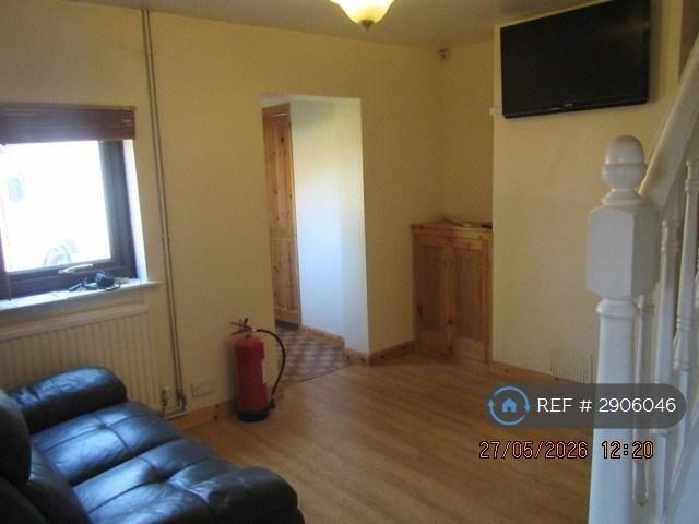 1 bedroom in a house share to rent
