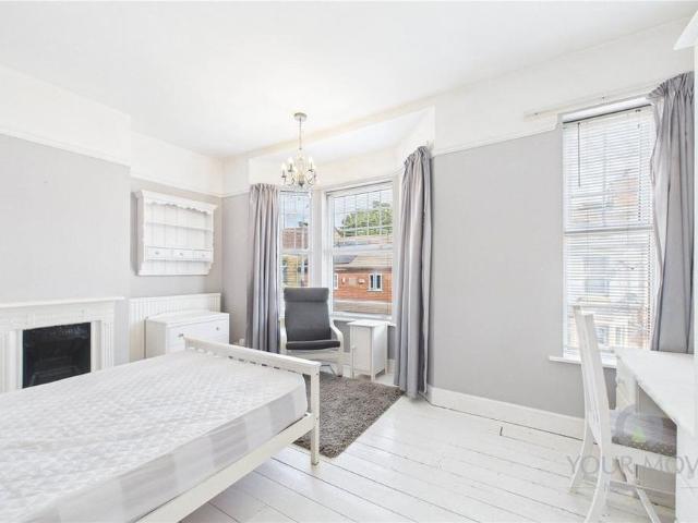 1 bedroom in a house share to rent