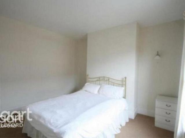 1 bedroom in a house share to rent