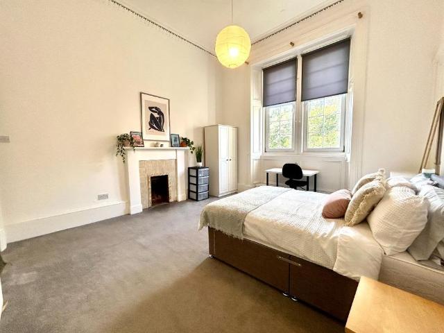 1 bedroom in a house share to rent