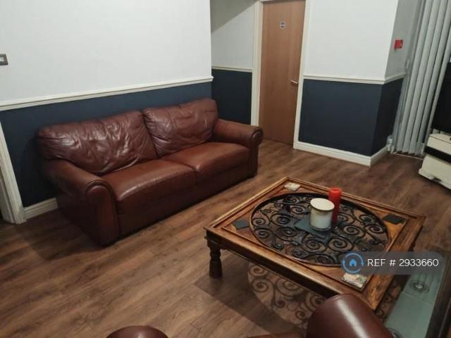 1 bedroom in a house share to rent