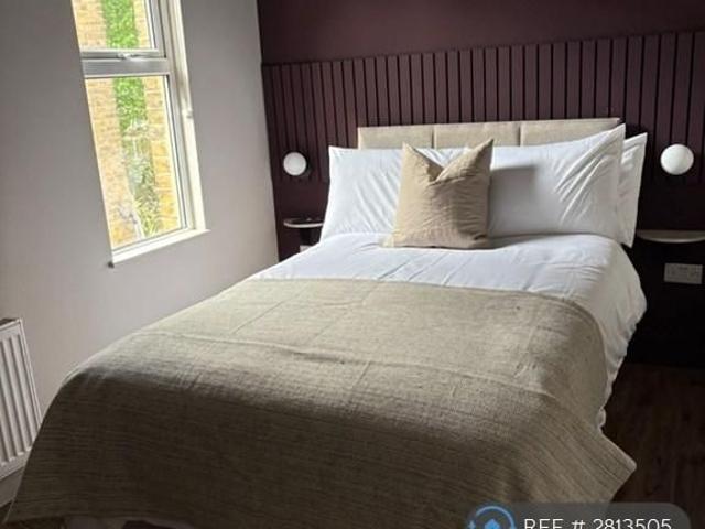 1 bedroom in a house share to rent