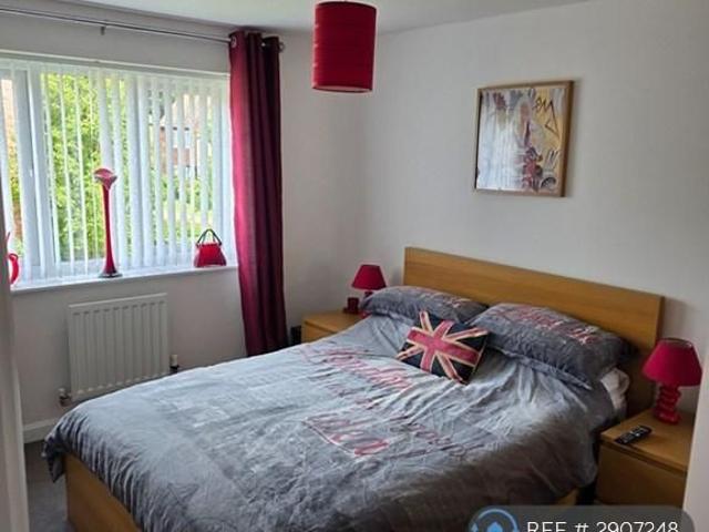 1 bedroom in a house share to rent