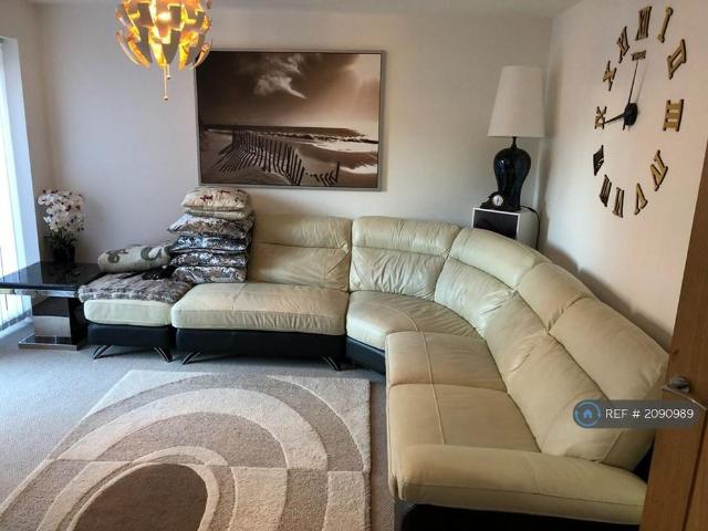 1 bedroom in a house share to rent