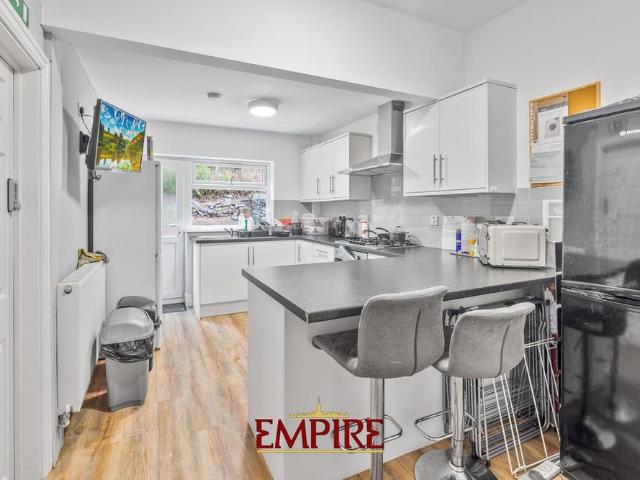 1 bedroom in a house share to rent