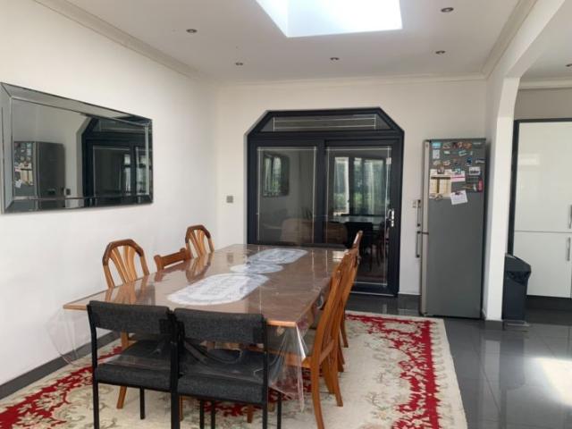 1 bedroom in a house share to rent