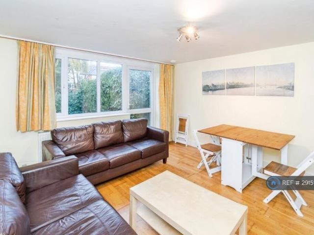 1 bedroom in a house share to rent