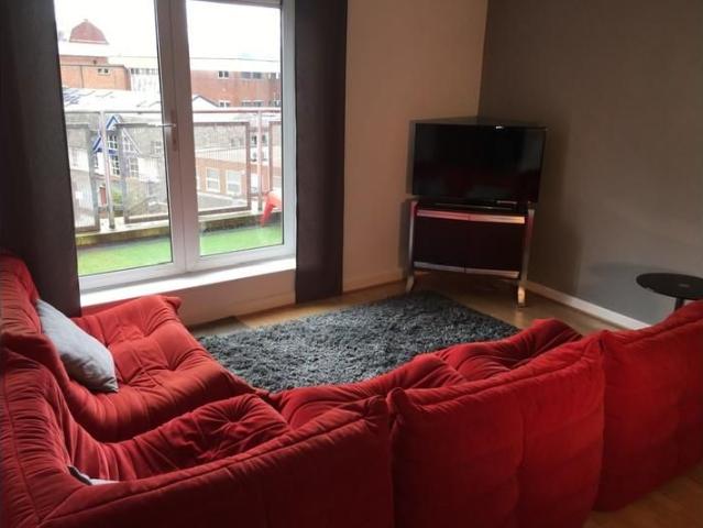 1 bedroom in a house share to rent