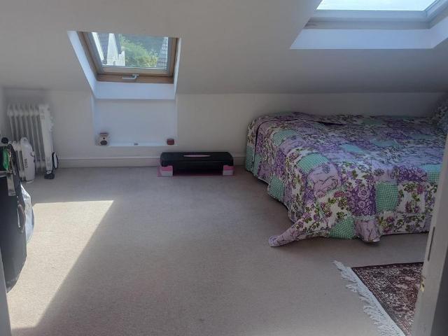 1 bedroom in a house share to rent