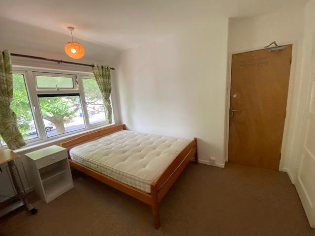 1 bedroom in a house share to rent