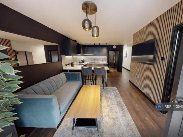 1 bedroom in a house share to rent