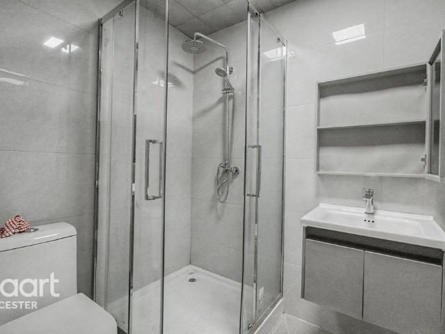 1 bedroom in a house share to rent