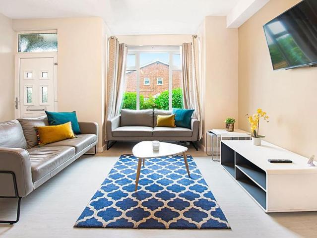 1 bedroom in a house share to rent