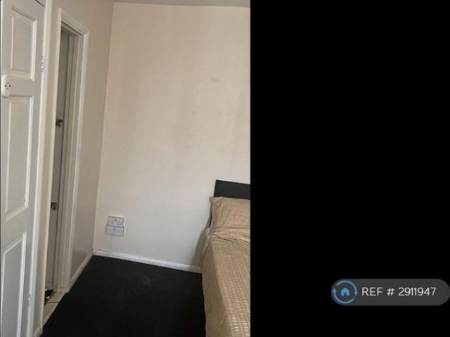 1 bedroom in a house share to rent