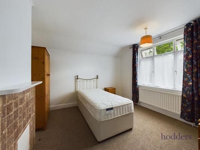 1 bedroom in a house share to rent