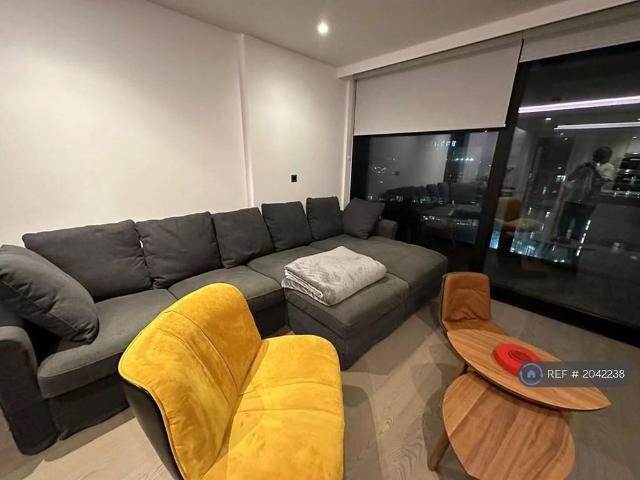 1 bedroom in a house share to rent