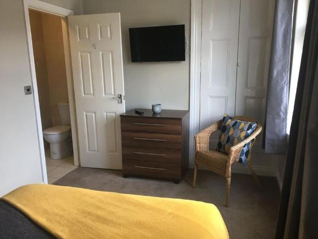 1 bedroom in a house share to rent