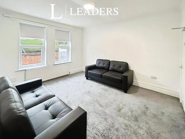 1 bedroom in a house share to rent