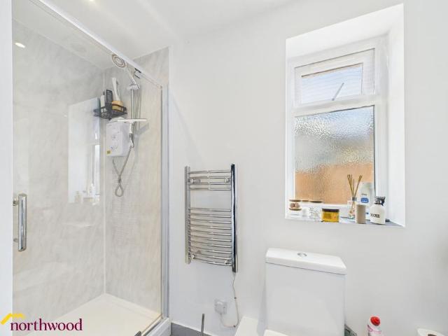 1 bedroom in a house share to rent