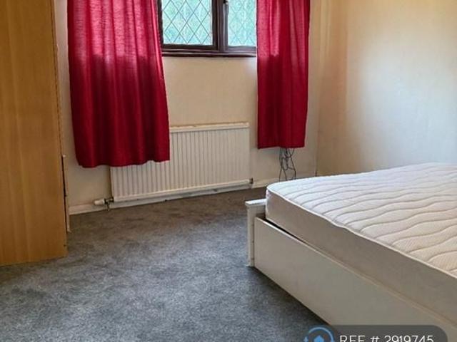 1 bedroom in a house share to rent