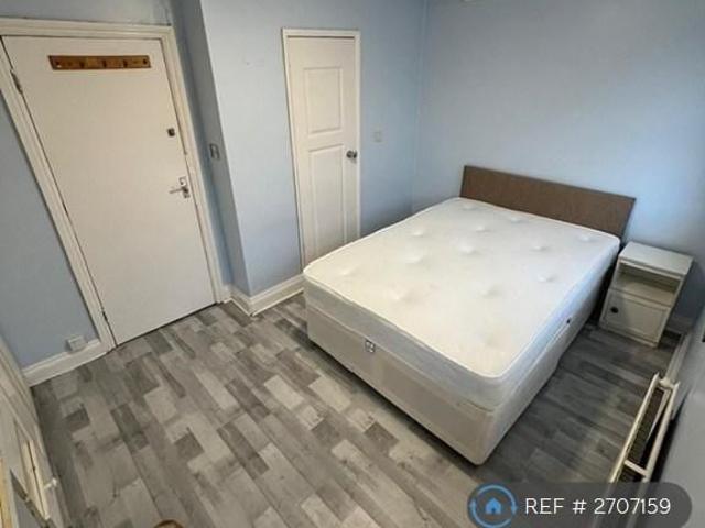 1 bedroom in a house share to rent