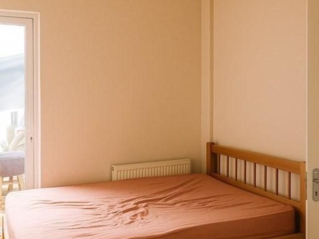 1 bedroom in a house share to rent