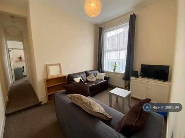 1 bedroom in a house share to rent