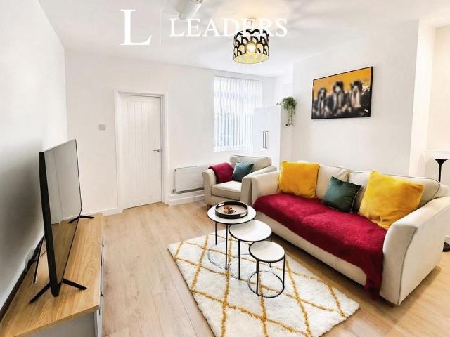 1 bedroom in a house share to rent