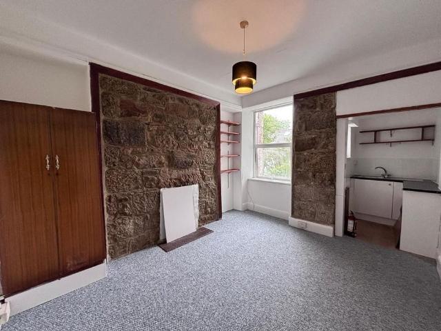 1 bedroom in a house share to rent