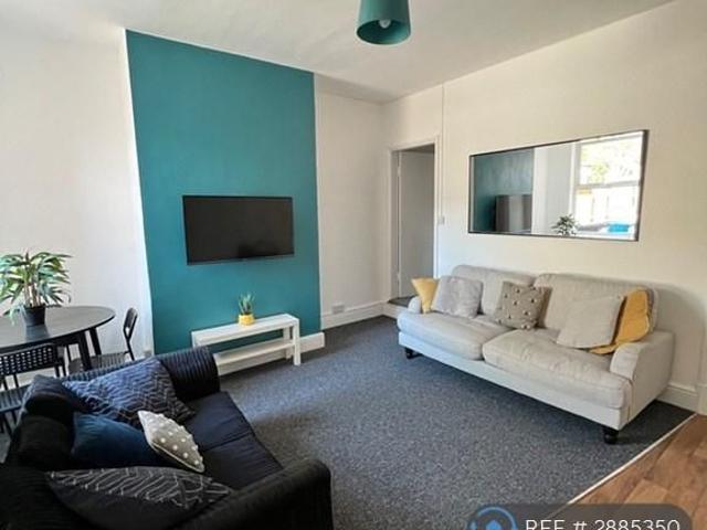 1 bedroom in a house share to rent
