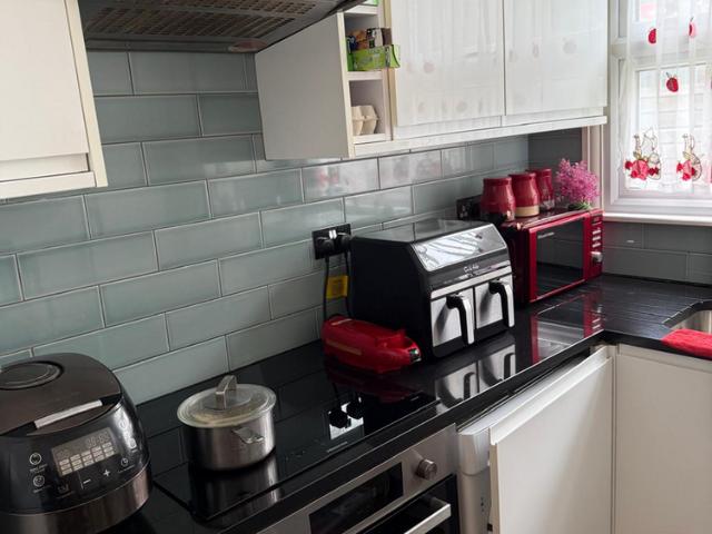 1 bedroom in a house share to rent