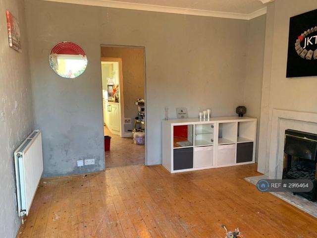 1 bedroom in a house share to rent
